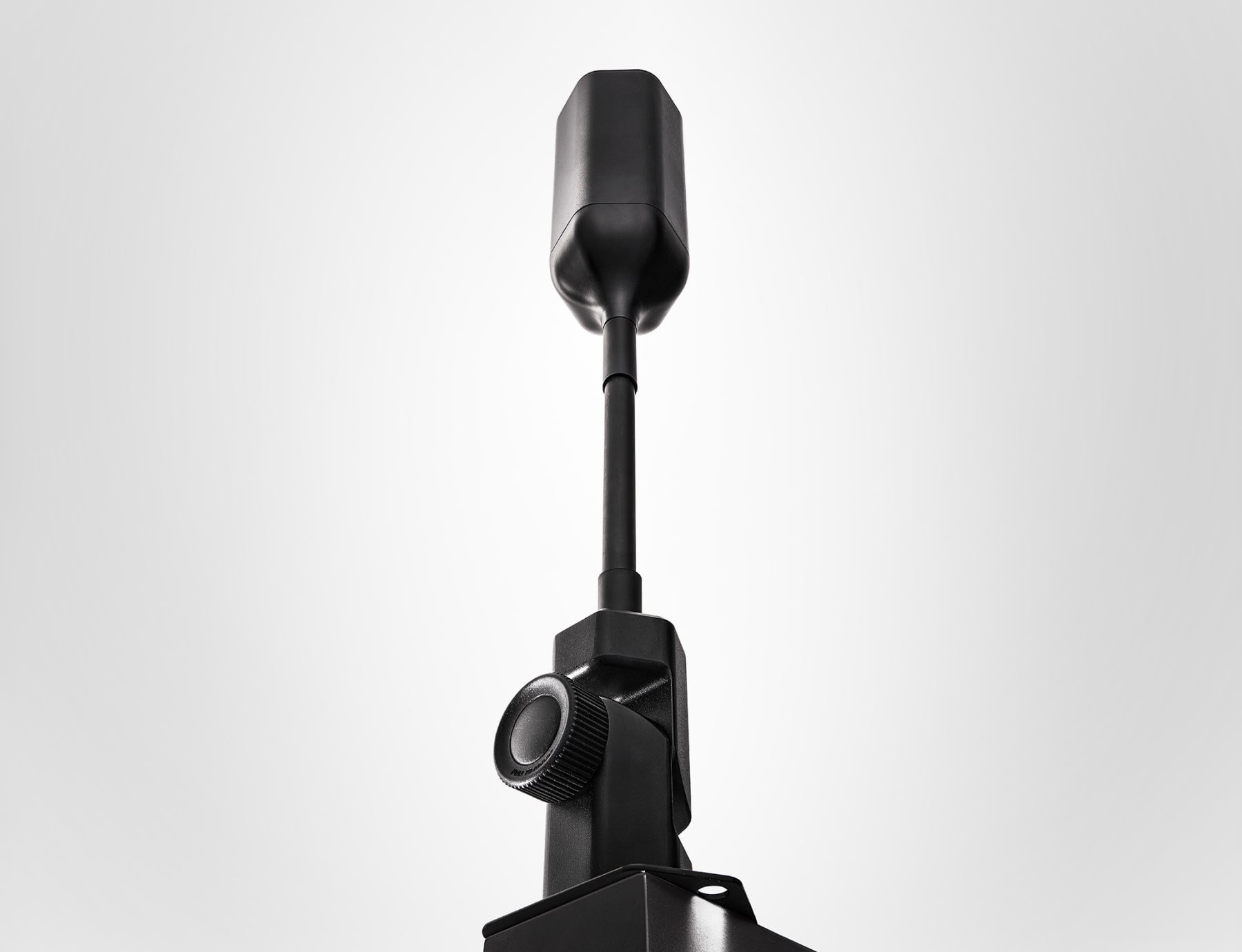 Drive Reach Overland Cell Phone Signal Booster - weBoost